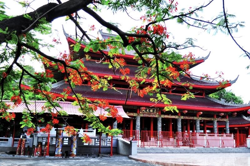 Paket Wisata Semarang 3 Hari 2 Malam - WisataMu